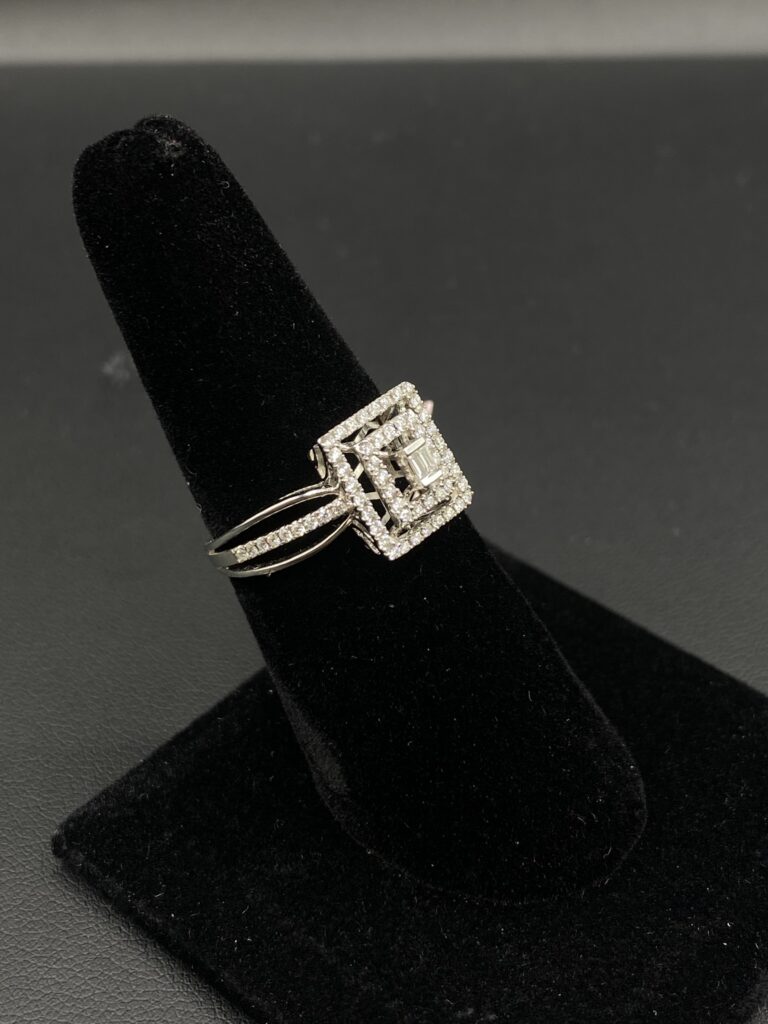 Square Shaped Diamond Engagement Ring 14k - Tamayo's Jewelry