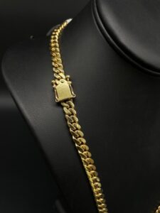 10K GOLD CUBAN CHAIN #0090 - Tamayo's Jewelry